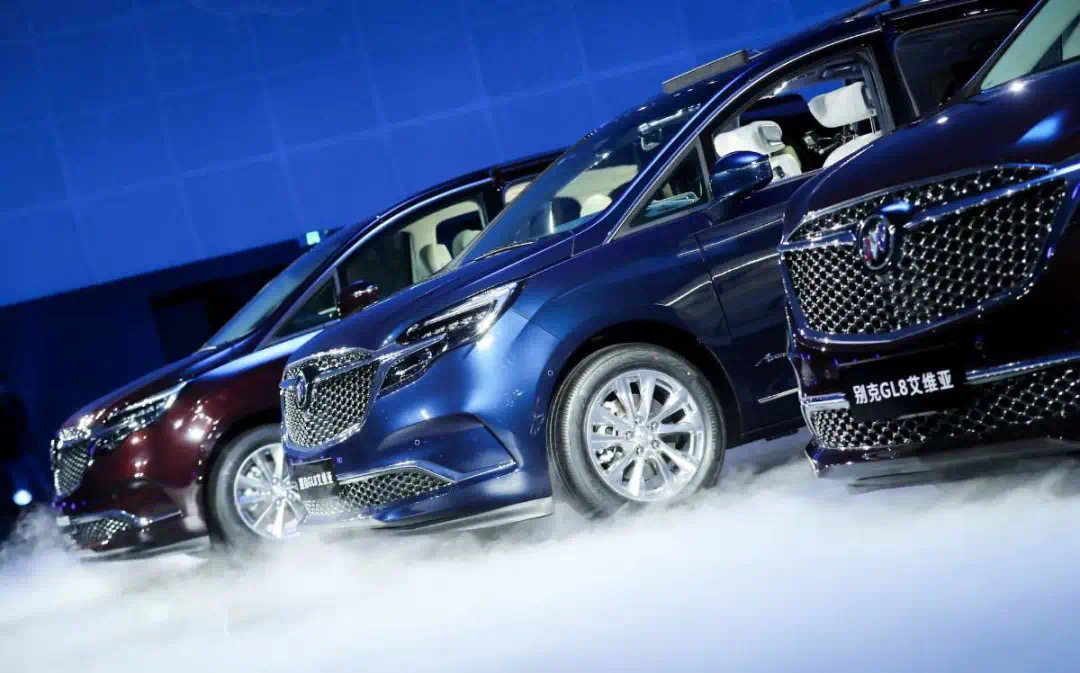 好奇，别克GL8都卖到50多万BBA价位了，你们为啥没人喊贵？_搜狐汽车_搜狐网