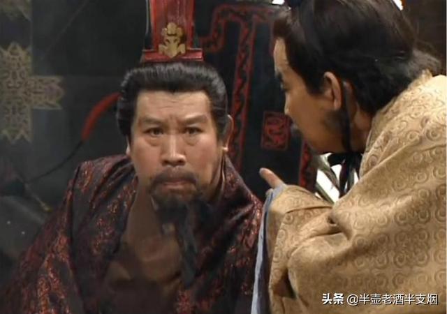 东汉军谋祭酒详解狗戴帽子装人典故的由来：见怪不怪，其怪自败李叔坚