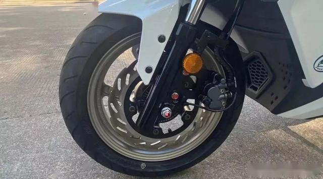 [三阳]14800元 Fiddle ABS/27800元DRG158/79800元TL500多车上市_搜狐汽车_搜狐网