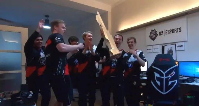 G2夺下春季赛冠军后又飘了，整活自比FPX？C9夺冠却把奖杯玩坏了_决赛
