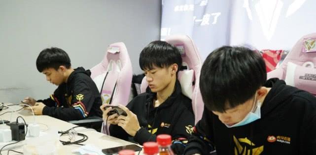 kpl：hero首胜遥遥无期，对阵RNGM，或八连败预定！_队伍