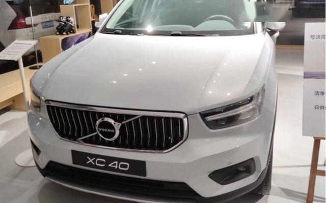 沃尔沃XC40售26.48万起，采用五门和五座布局，标配8速自动变速箱_搜狐汽车_搜狐网