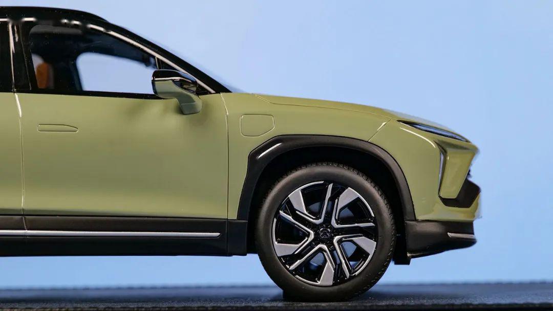 蔚来ES6 1:18首发版树脂车模入手_搜狐汽车_搜狐网
