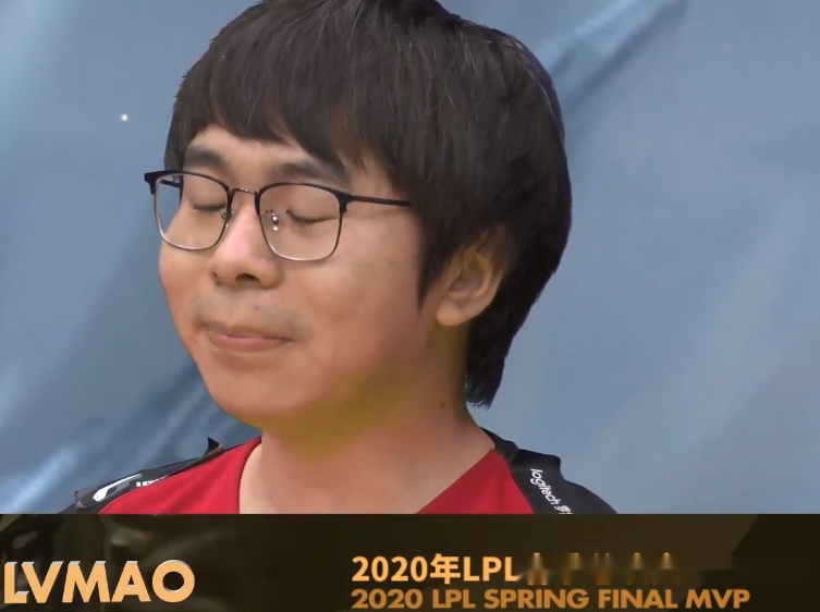 JDG新王登基，辅助Lvmao赛后泪洒现场，夺得LPL春季赛决赛MVP！_比赛