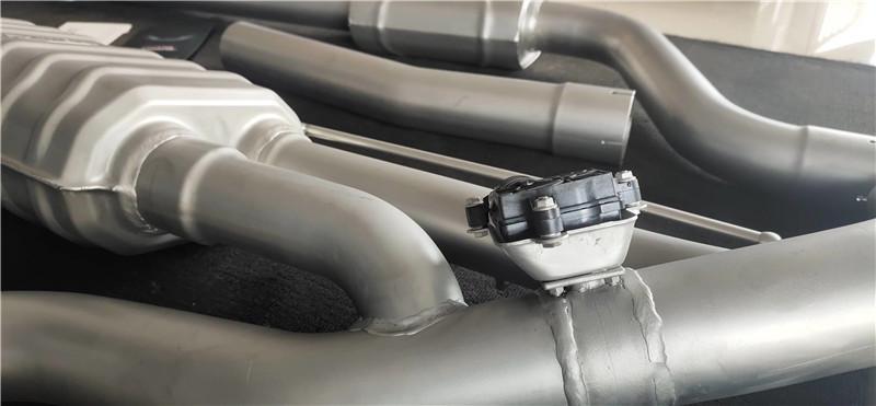 【新产品】宝马X7 3.0T 升级Repose阀门排气_搜狐汽车_搜狐网