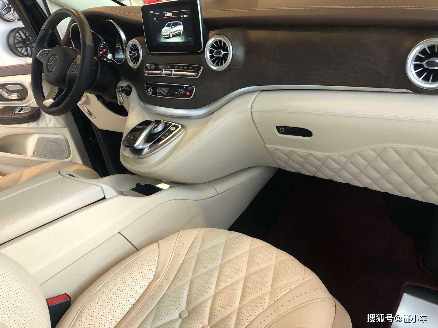 迈巴赫VS980商务车 迈巴赫高顶V260L 为尊贵礼仪而生_搜狐汽车_搜狐网