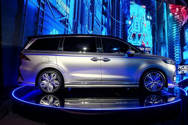 或将推出插电混动版车型 荣威i6 MAX与iM8首次亮相_搜狐汽车_搜狐网