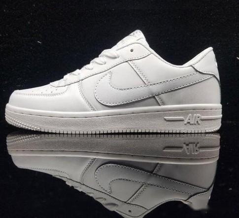 历史上最经典的六双NBA球星战靴，AJ11、AJ1、空军一号分列前三！-搜狐大视野-搜狐新闻