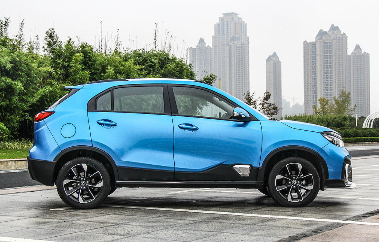 东风风神AX4 1.0T车型上市 7.59万起售_搜狐汽车_搜狐网