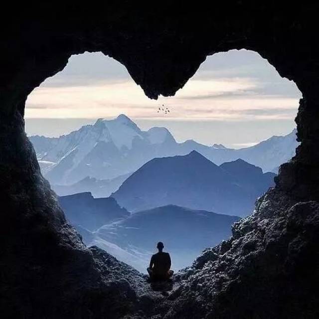 世故圆滑的人 圆滑的人 做人圆滑 大山谷图库