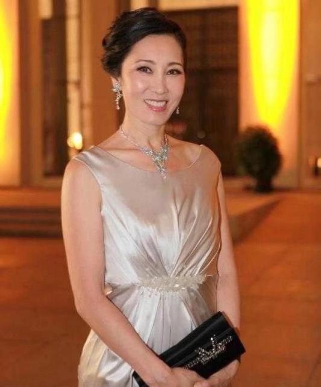 林氏木业是林宁的吗 林氏木业是王思聪的吗 林宁年轻时候的样子 第6页 大山谷图库