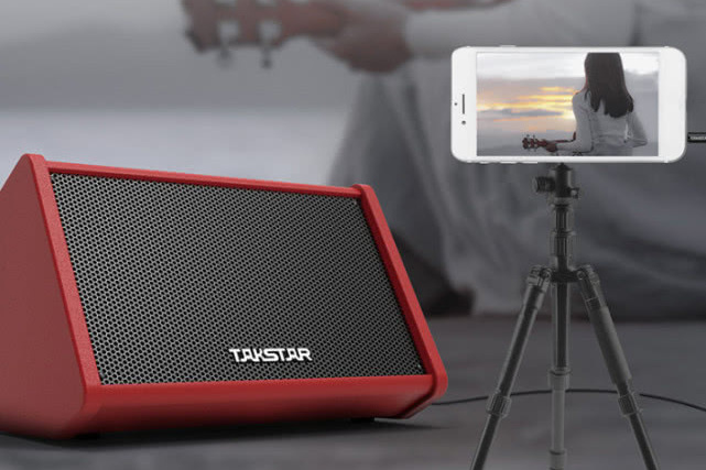 这么简单！一把吉他、一个手机、一套OPS-25就能来一场户外直播表演_音箱