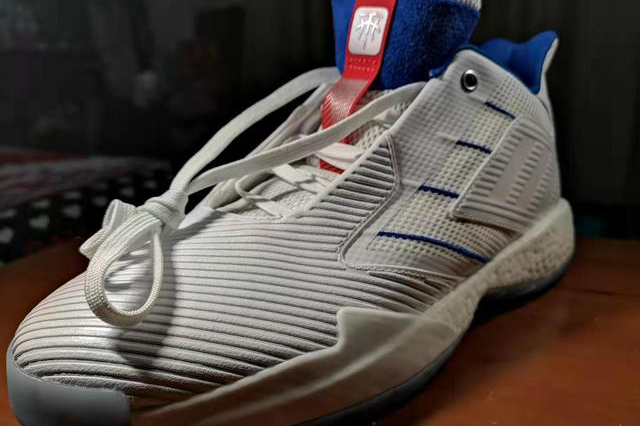 圣诞大战怎么能少了那个男人！T-MAC millennium 2推出圣诞大战配色！_麦克格雷迪