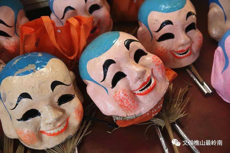 独家探营！大头佛、醒狮、武术，佛山秋色巡游又见南海西部学子英姿！-搜狐大视野-搜狐新闻