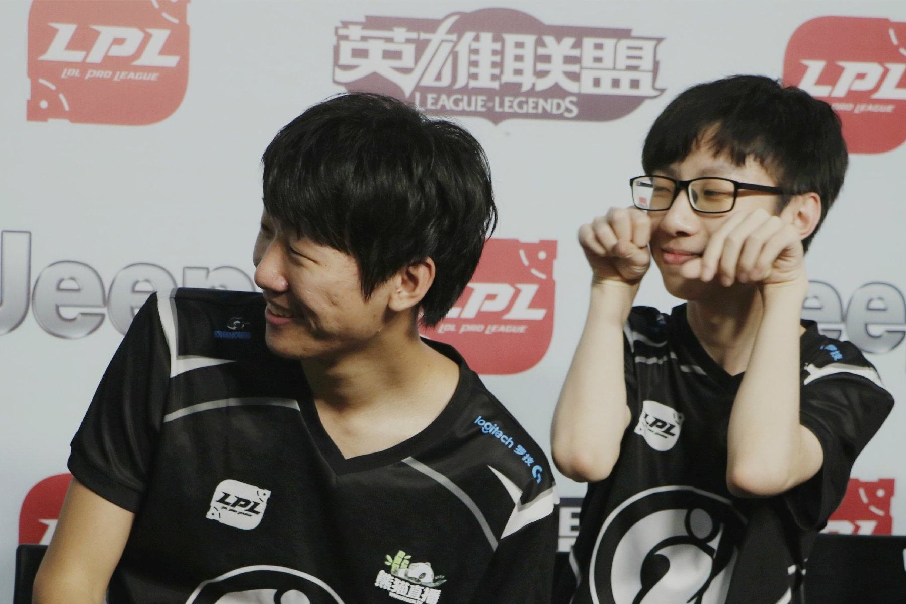 办YM战队赚了多少钱？PDD直播大谈YM战队种种趣事