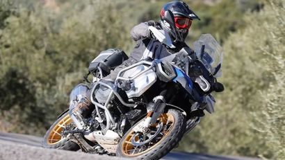 简单谈谈R1250GS adv骑行感受，84cc究竟带来多少变化-搜狐大视野-搜狐新闻