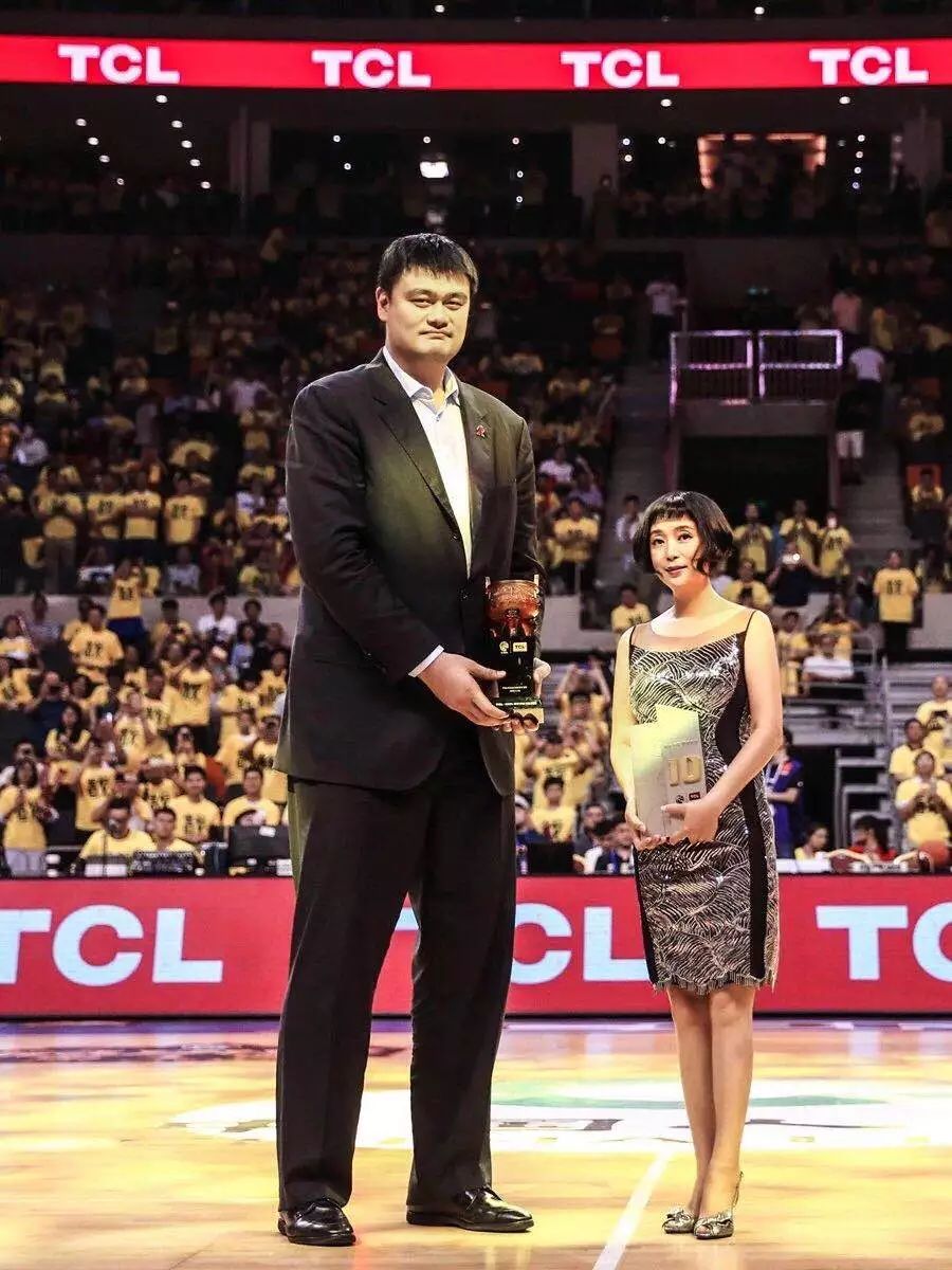 TCL赞助CBA十年到底值不值_中国