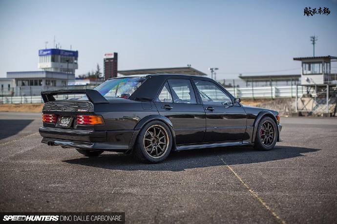 赛场上的梅赛德斯 奔驰 190E-搜狐大视野-搜狐新闻