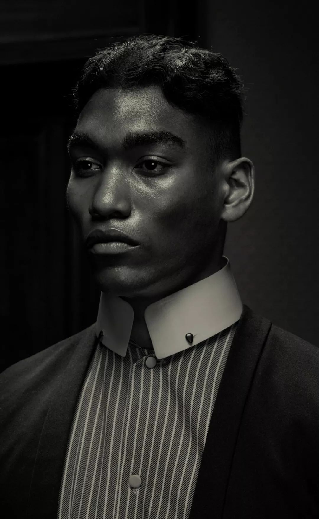 摄影 | 对话 Erwin Olaf：戏剧、冲突与自我探索的力量-搜狐大视野-搜狐新闻