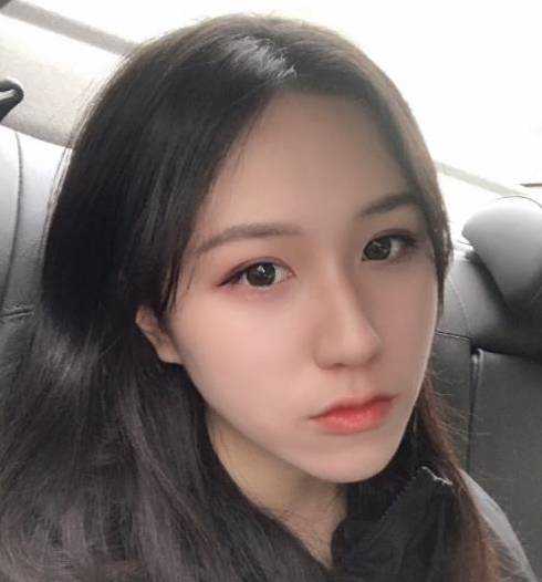 《英雄联盟》女解说Suki恋情曝光 男朋友竟是狼行_胡建鑫