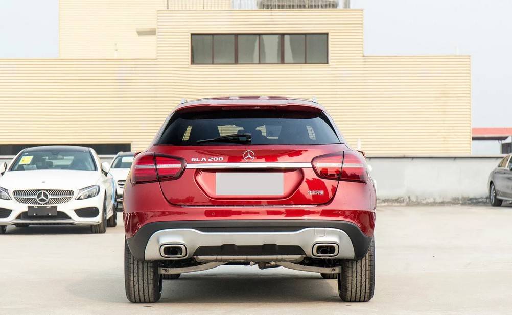 母亲节送啥车，有档次有气质，来看奔驰GLA、宝马1系和奥迪Q2L_搜狐汽车_搜狐网