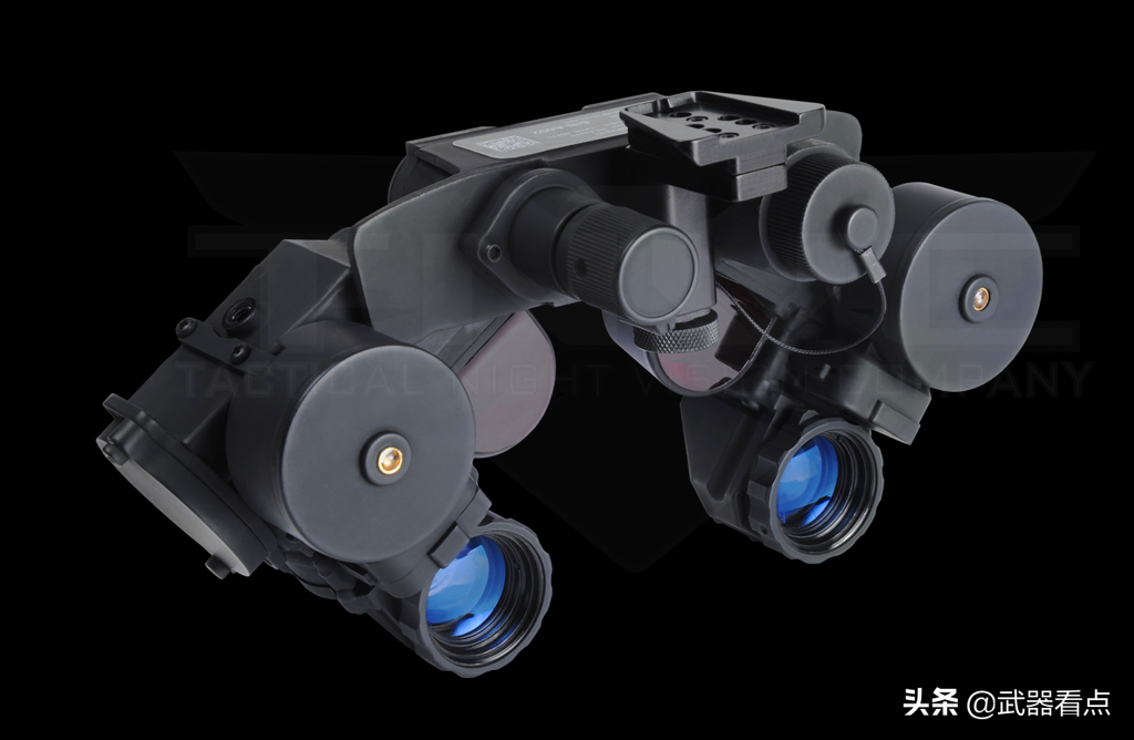 美军最新夜视仪，有了这些装备后，还怕晚上找不到人吗-搜狐大视野-搜狐新闻