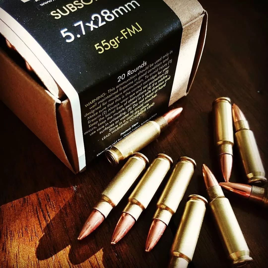 【手枪界的威猛先生】比利时FN57手枪图集_卡宾