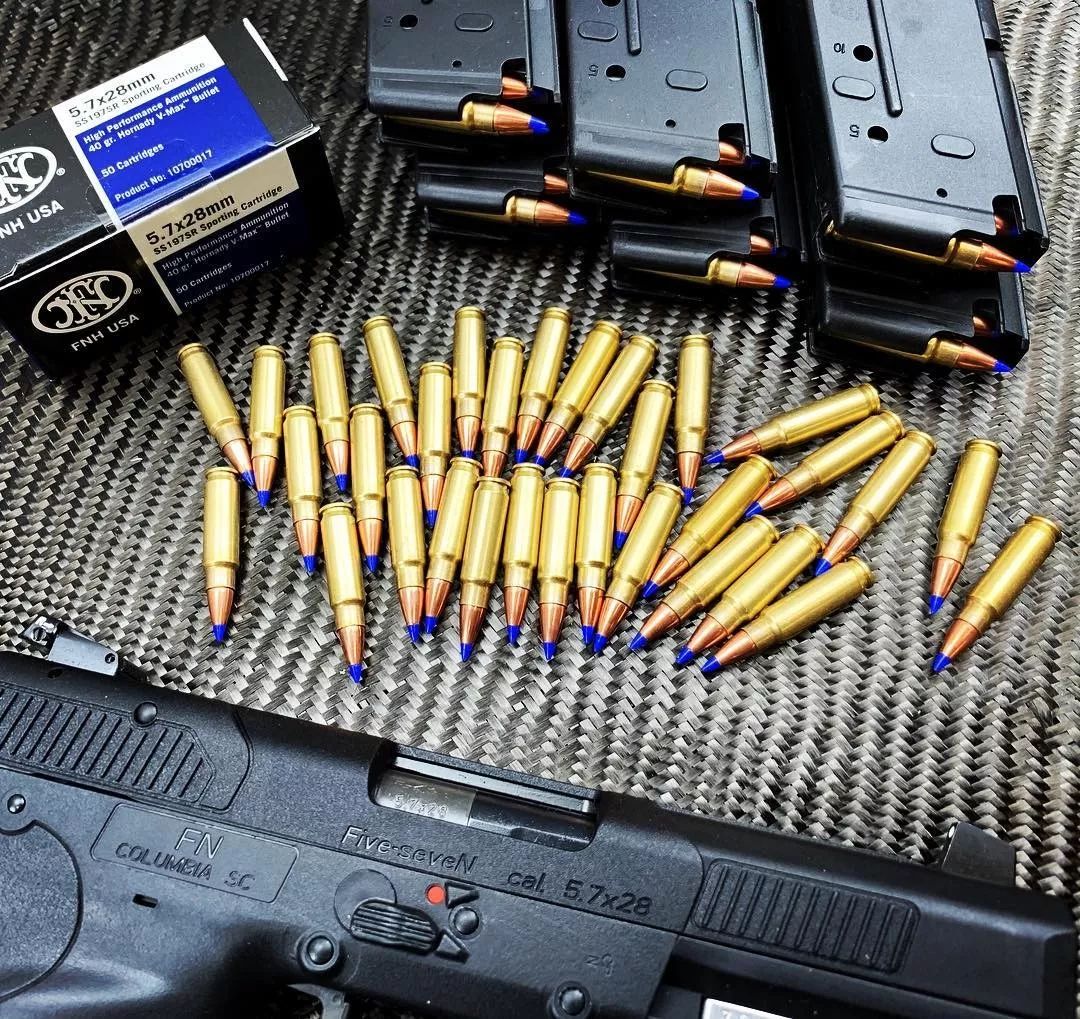 【手枪界的威猛先生】比利时FN57手枪图集_卡宾