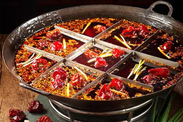 重庆火锅的九宫格到底起什么作用？你确定你用对了吗？_铁锅