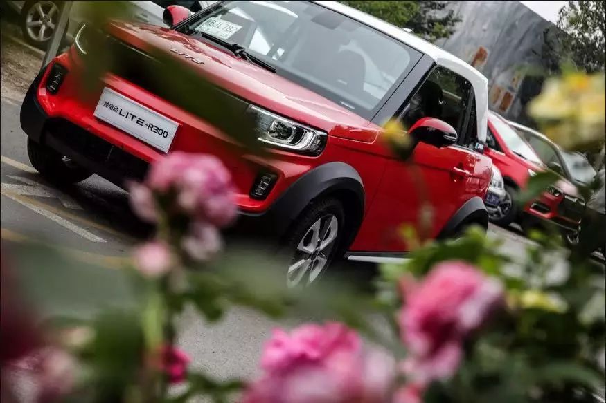 媒体体验 | 可盐可甜，看LITE-R300如何俘虏女性“芳心”？_搜狐汽车_搜狐网