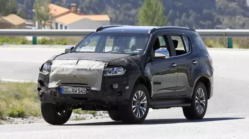 雪佛兰Trailblazer小改款路试谍照曝光_搜狐汽车_搜狐网