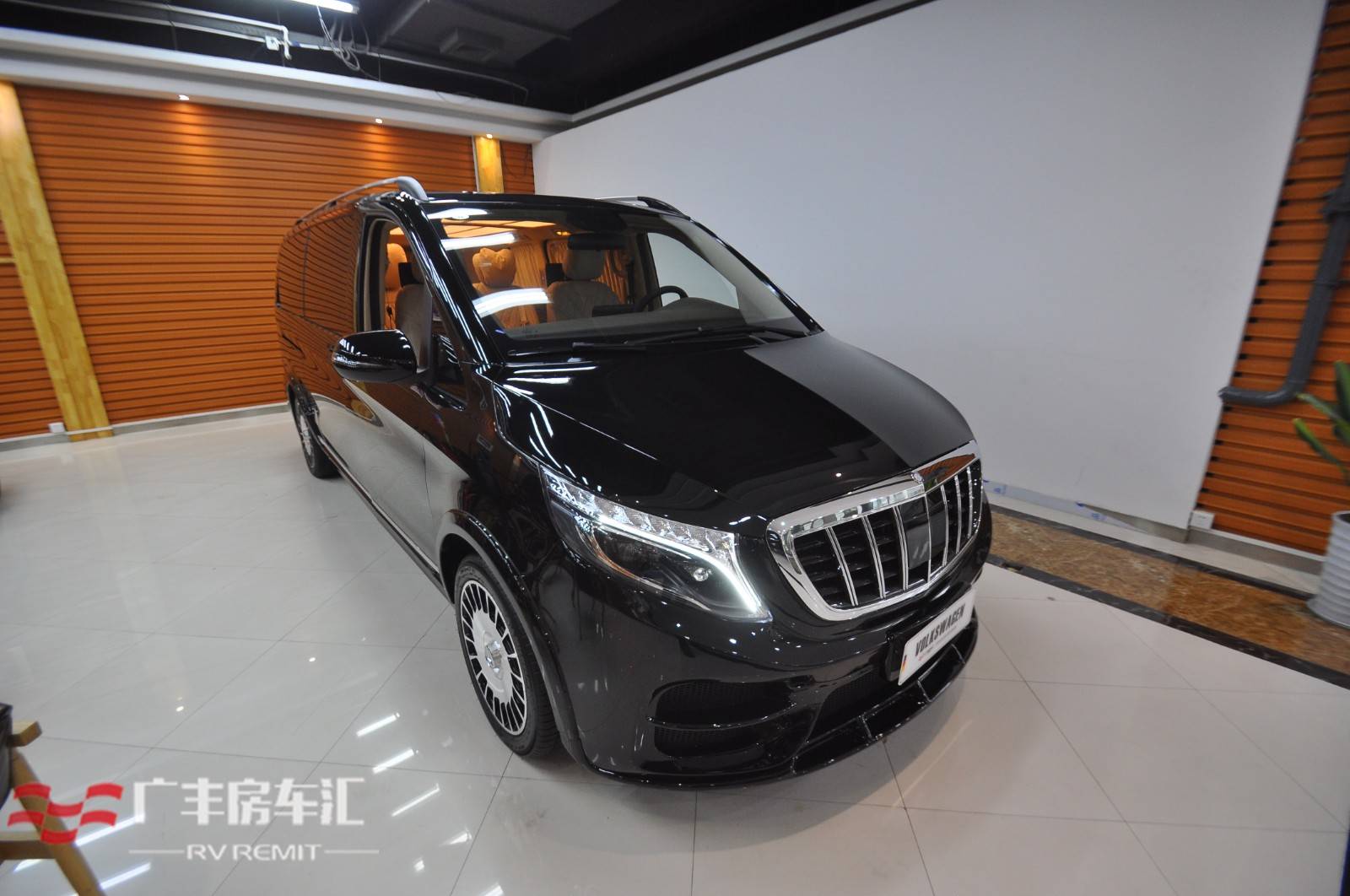 19款奔驰VS680，豪华七座商务车，带您深度体验MPV的奢华与尊贵_搜狐汽车_搜狐网