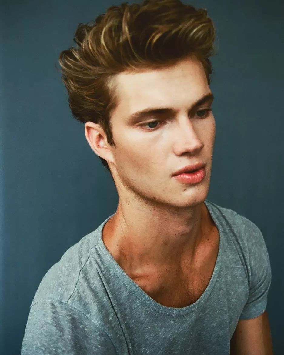 非常具有古典美的南非男模Luke Volker，我可以！