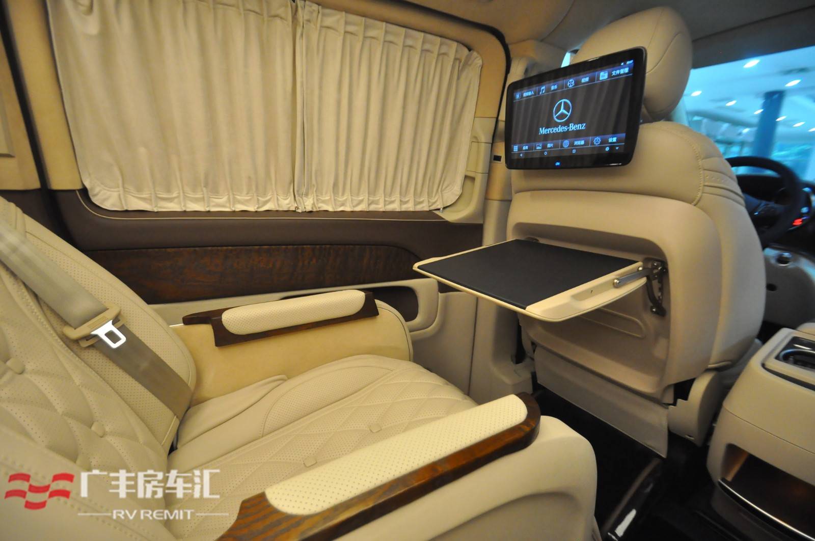 19款奔驰VS680，豪华七座商务车，带您深度体验MPV的奢华与尊贵_搜狐汽车_搜狐网