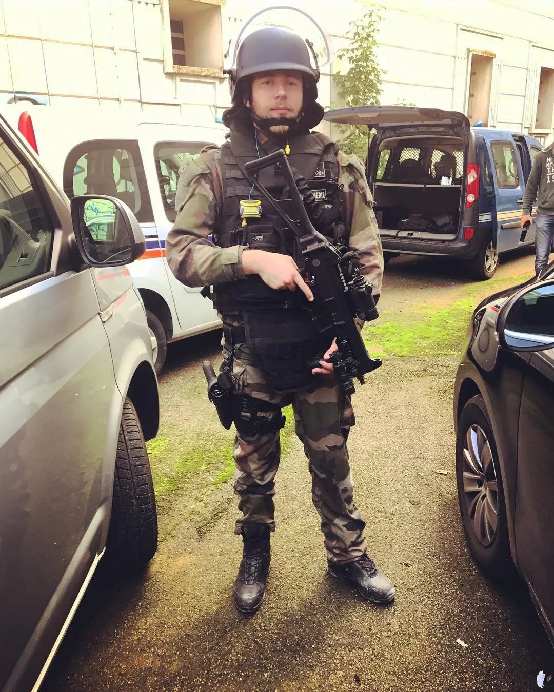 【弹匣您喜欢直的还是弯的】HK公司UMP45 UMP9图集-搜狐大视野-搜狐新闻