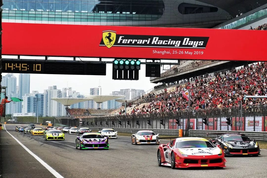 法拉利赛道日嘉年华——哪款法拉利是你的最爱 | CAR SHOW_搜狐汽车_搜狐网