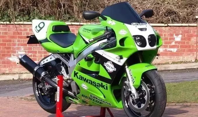 经典车型回顾 川崎ZX-7RR_搜狐汽车_搜狐网