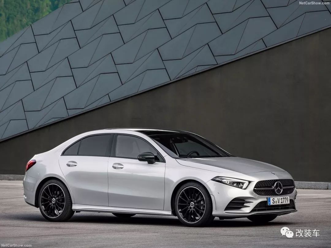 全国首改奔驰A200L，趴下来的那一刻显得更加尊贵！_搜狐汽车_搜狐网