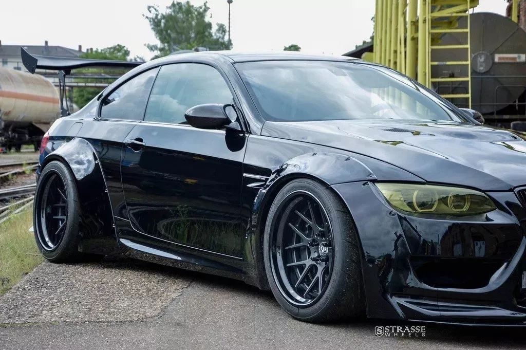 将战斗风格贯彻到底！眼前的E92 M3真让人忍不住多看两眼_搜狐汽车_搜狐网