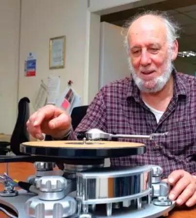 源自引擎的设计 — —评EAR Yoshino V12合并式功放_搜狐汽车_搜狐网