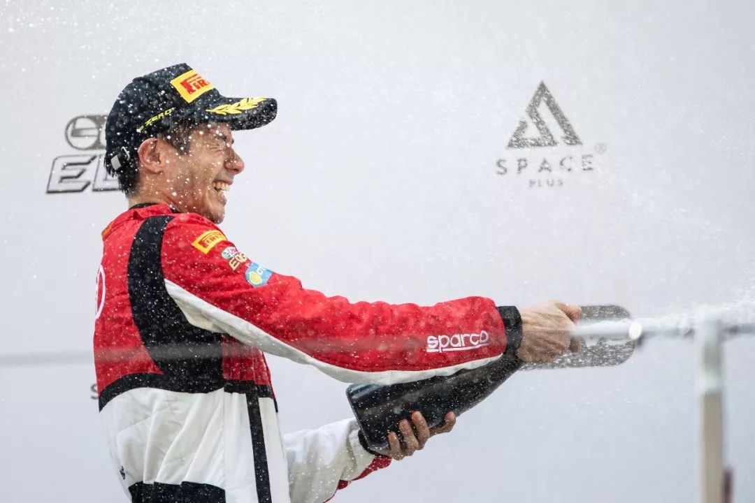 Anthony Liu 在上海站表现堪称完美 收获奥迪运动 R8 LMS 杯双回合冠军_比赛
