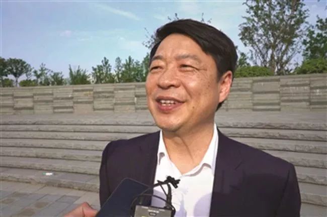 9名澳洲华裔女王生日获得勋章！从厨师、舞蹈到科学家应有尽有！_陈月意