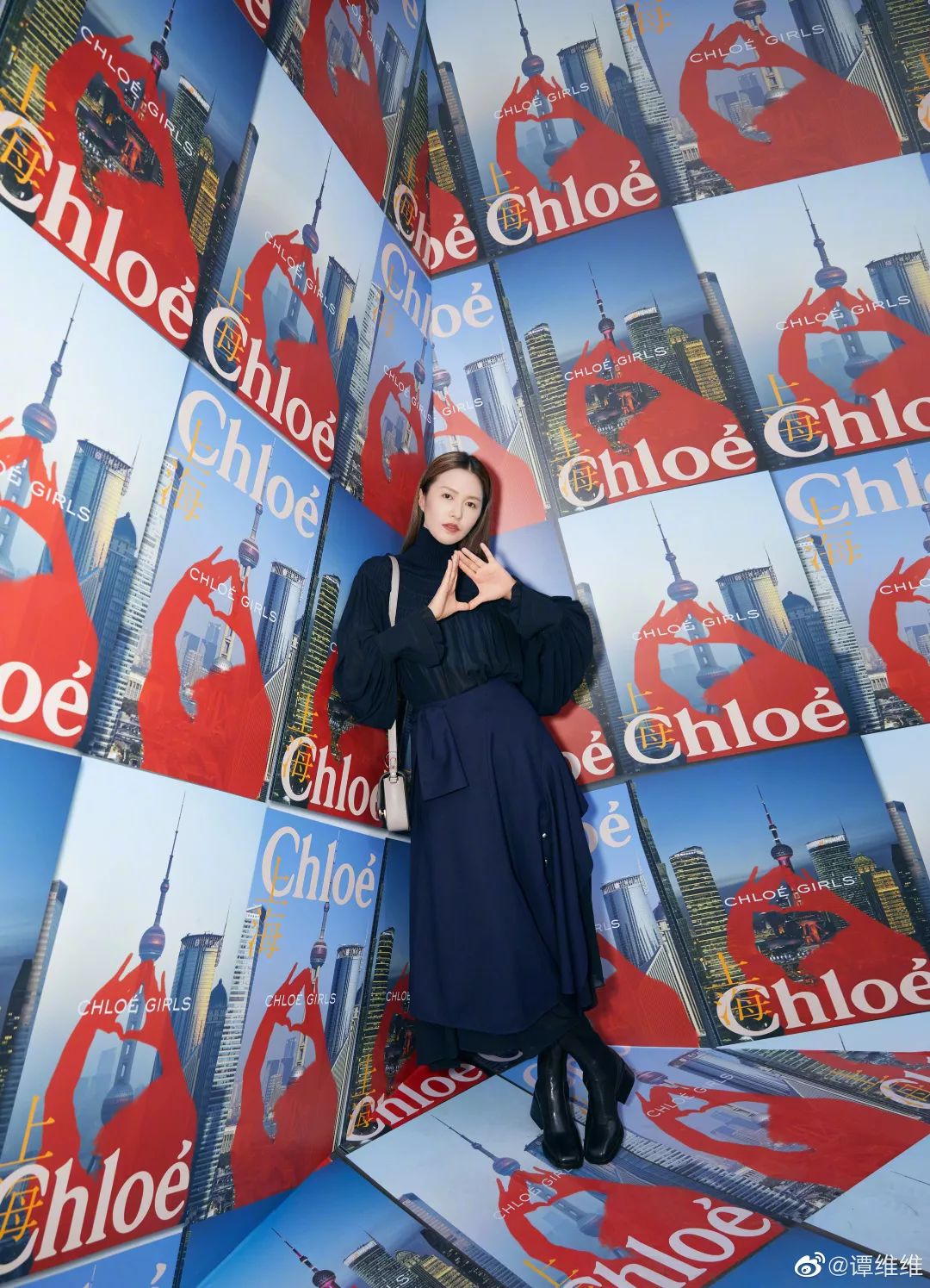 Chloé 2020 早春大秀 明星齐聚_时装__都市丽人