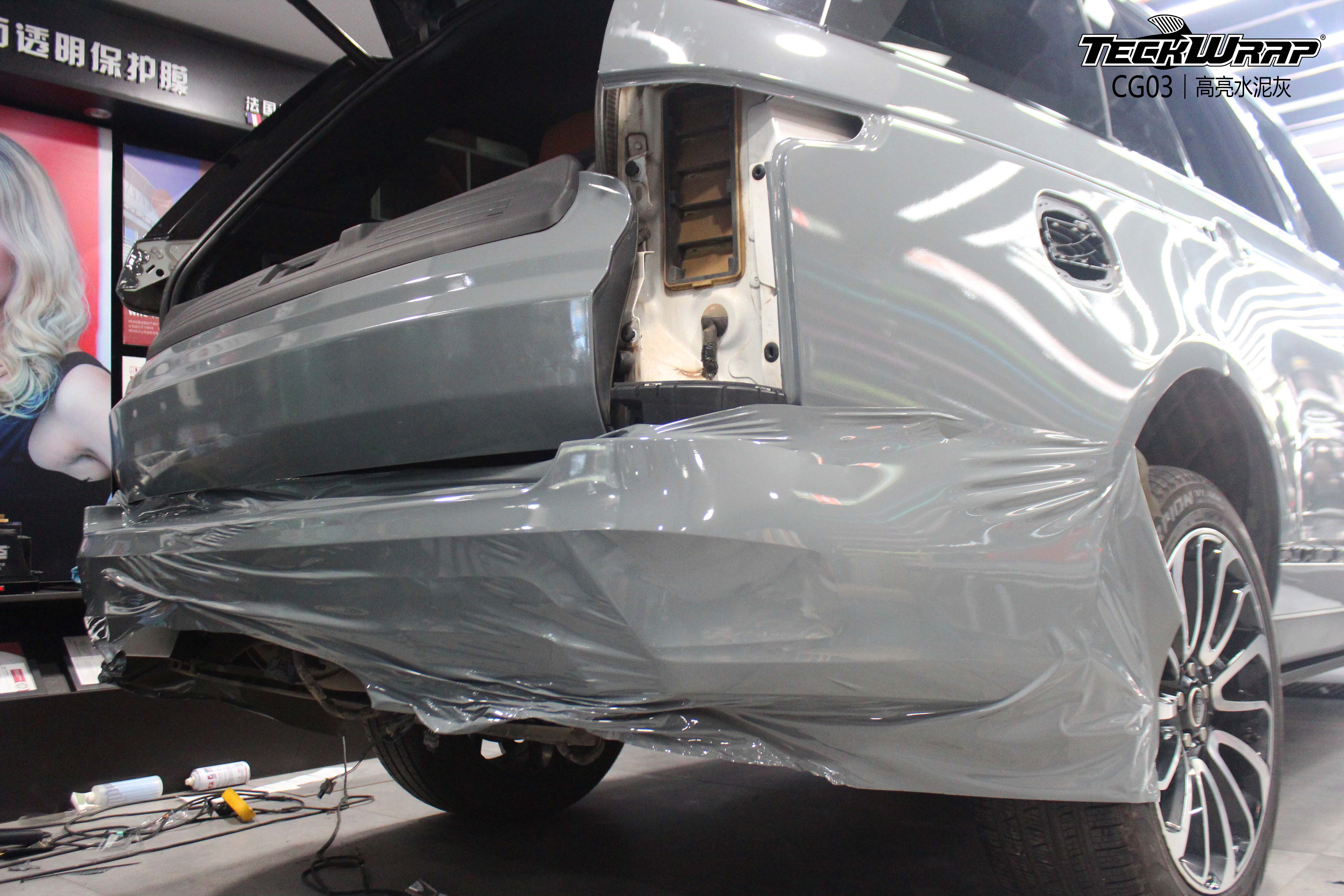 路虎揽胜汽车改色贴膜TeckWrap美国秃鹰CG03高亮水泥灰_搜狐汽车_搜狐网