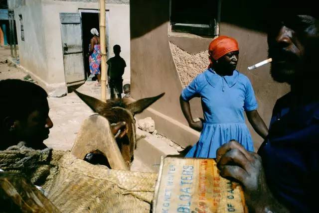 Alex Webb | 街头摄影大师中的佼佼者-搜狐大视野-搜狐新闻
