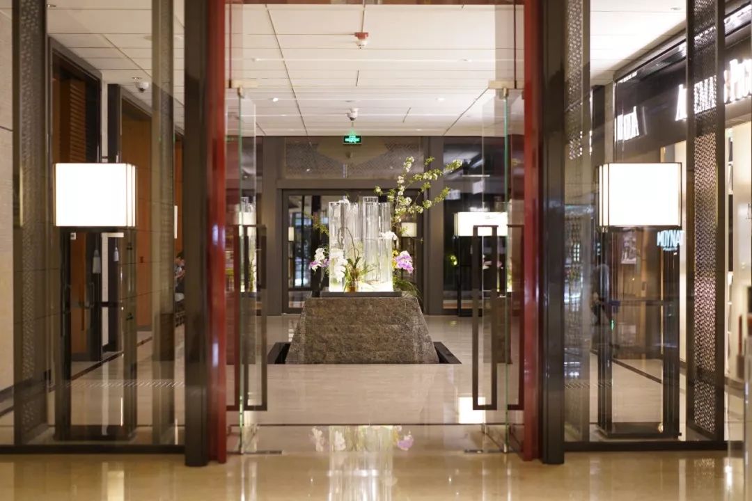 北京文华东方酒店开业三个月 ︳京城第一“王爷贵邸”，俯瞰故宫最好的位置【美行加人】_设计界