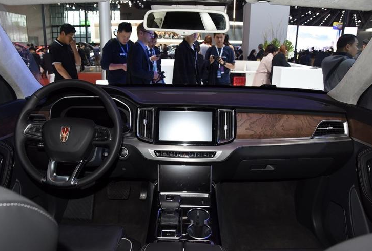 对抗BBA的国产中大型SUV来了！搭载 V6发动机，红旗HS7将12日上市_搜狐汽车_搜狐网