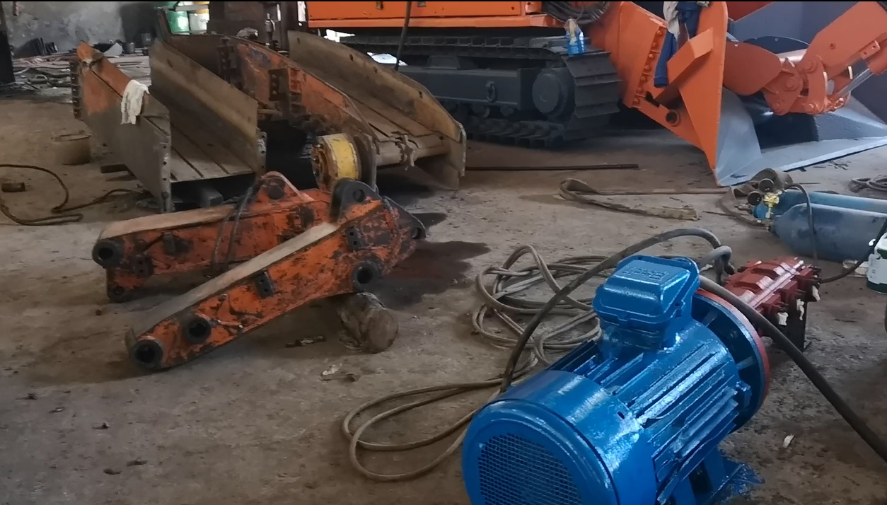 闲置旧ZWY-80/45L斜井大坡度扒渣机翻新过程揭秘 - 液压汇