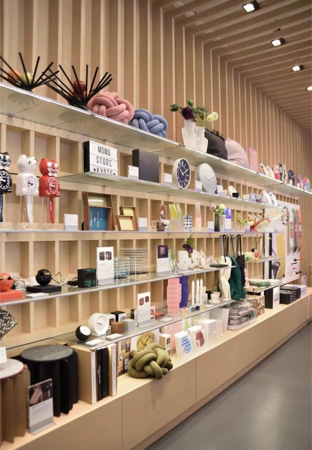 MUJI靠它才走红！火爆纽约的艺术精品店「MoMA」中国首家旗舰店来了！_滑板