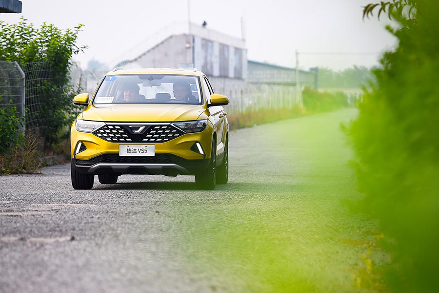 这个“捷达”是款SUV，既熟悉又陌生！深度体验捷达VS5_易车